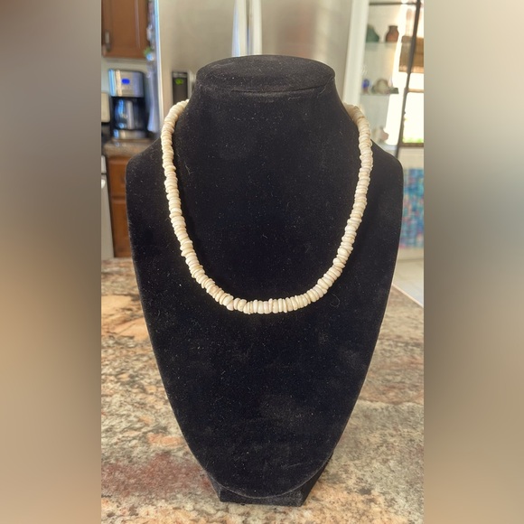 Jewelry | Vintage Genuine Puka Shell Necklace | Poshmark